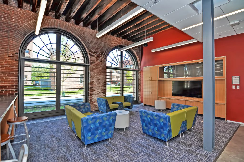 Springfield Technical Community College Building 19 - St Cloud Window