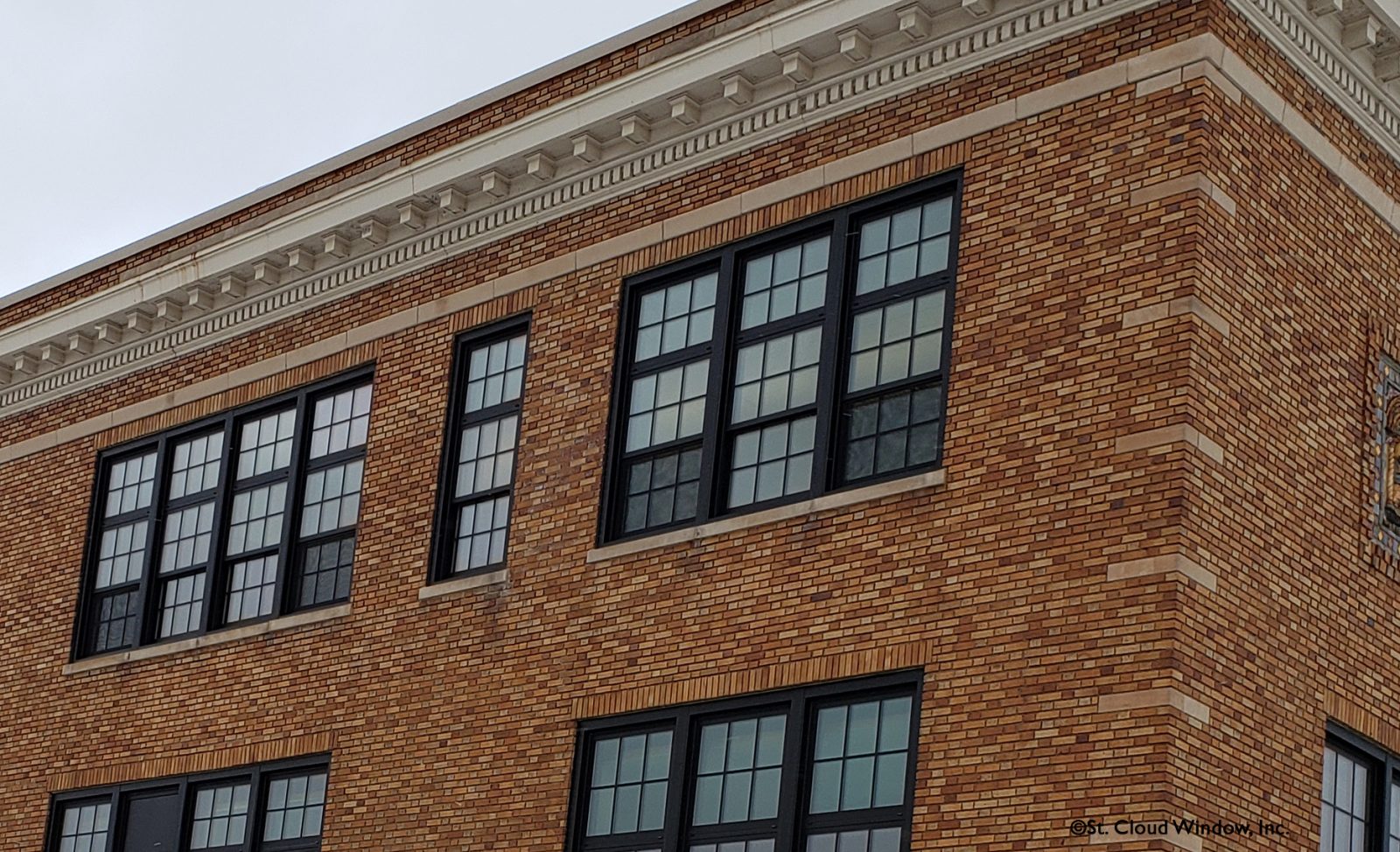 Chisholm School - St Cloud Window