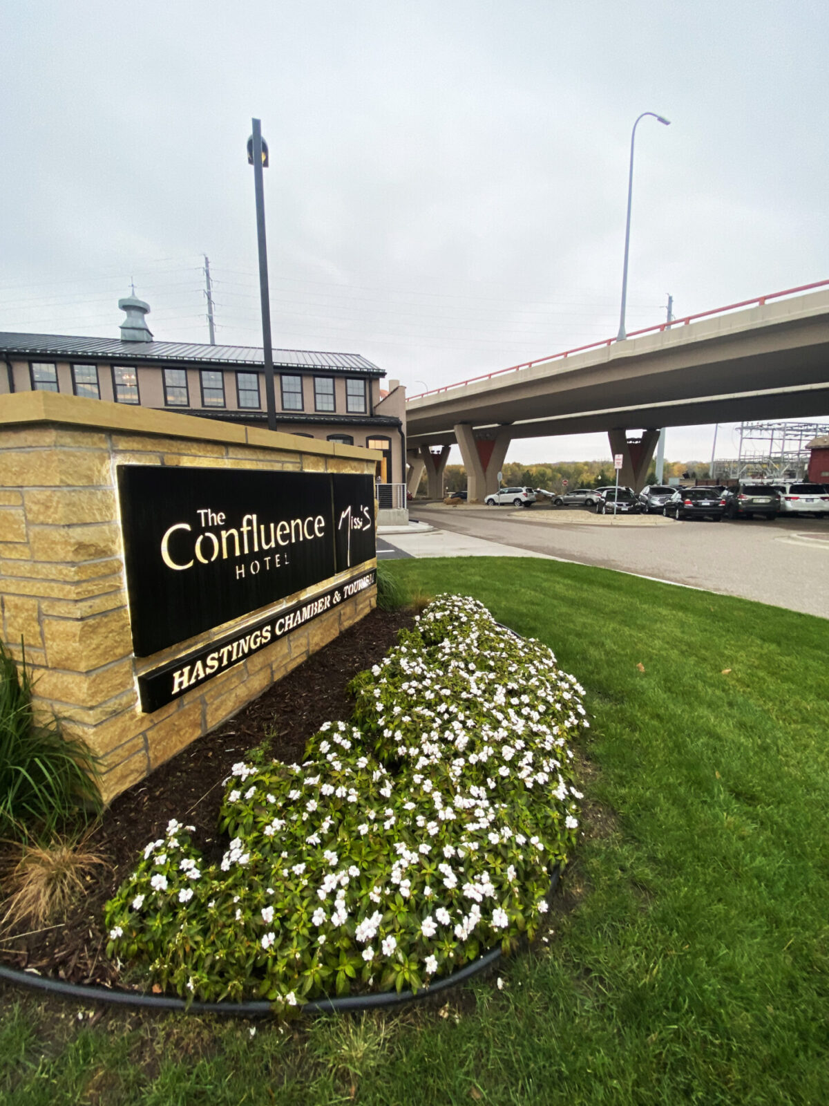 The Confluence Hotel - St Cloud Window
